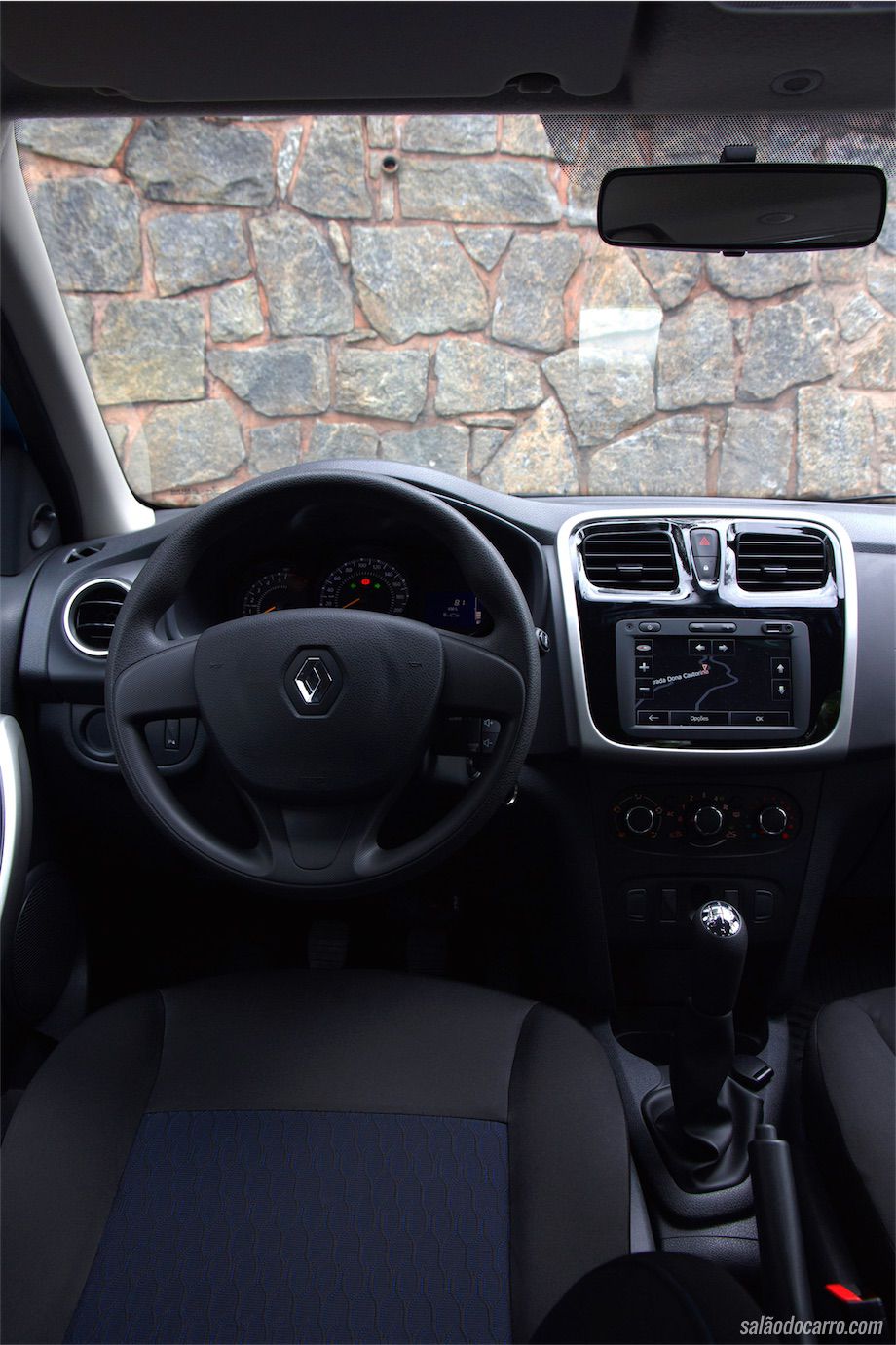 Renault Sandero Expression 1.6 - Testes | carzin